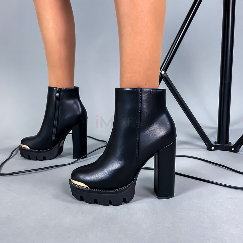 Čierne kotníkové čižmy | iMODA.sk